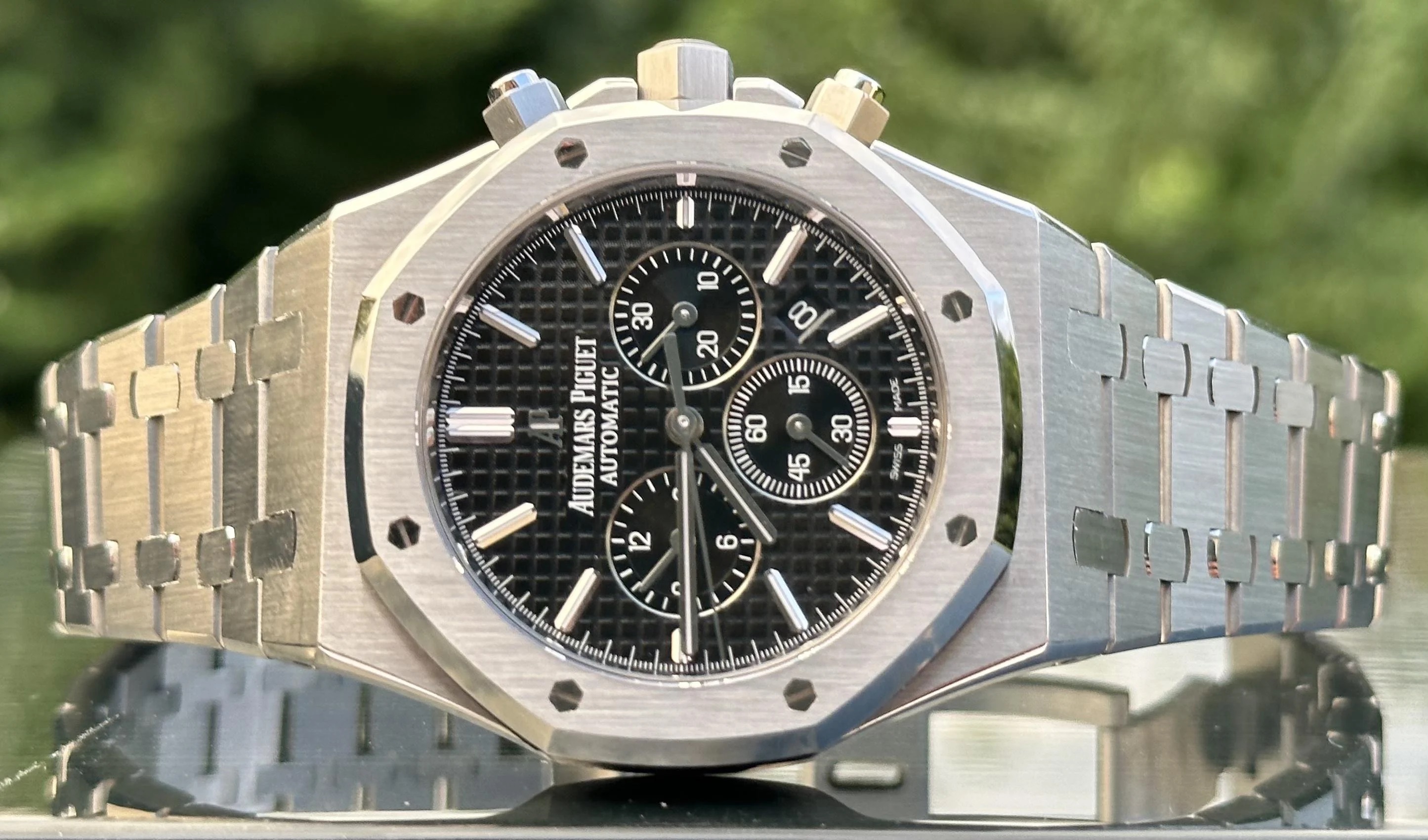 Haute Horologe Watch Review: Audemars Piguet Royal Oak Automatic 41mm ...