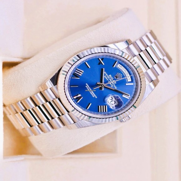 ROLEX DAYDATE 40MM WHITE GOLD BLUE Watch Review - Discover the Luxury ...